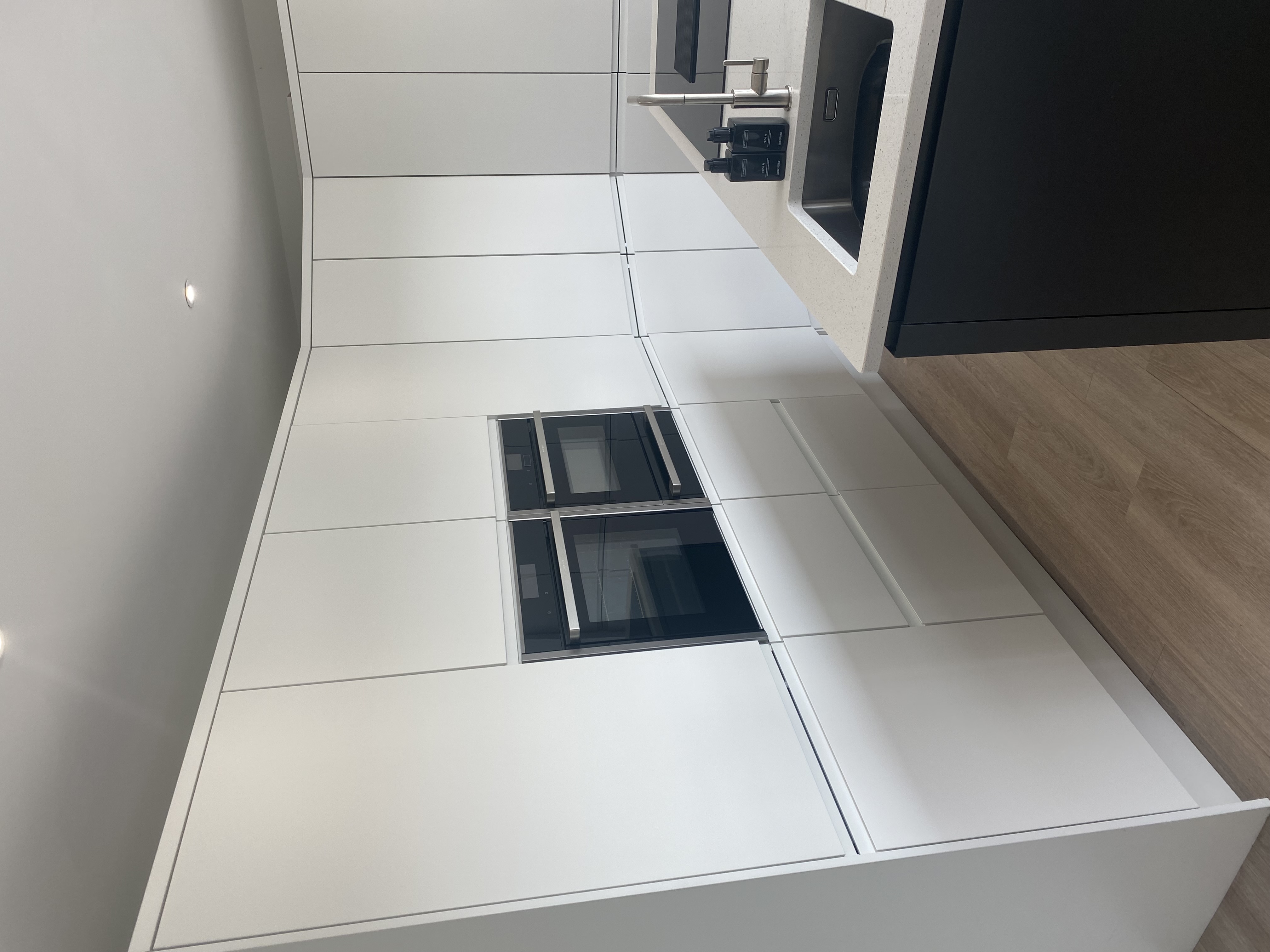 Modern Lucente Gloss White | Sheffield Kitchen Outlet